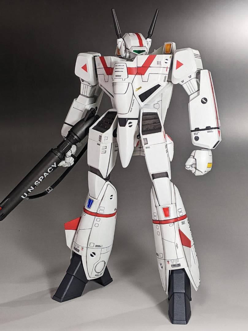 プラモデル　プラマックス　1/72 VF-1 バルキリー　組立塗装済