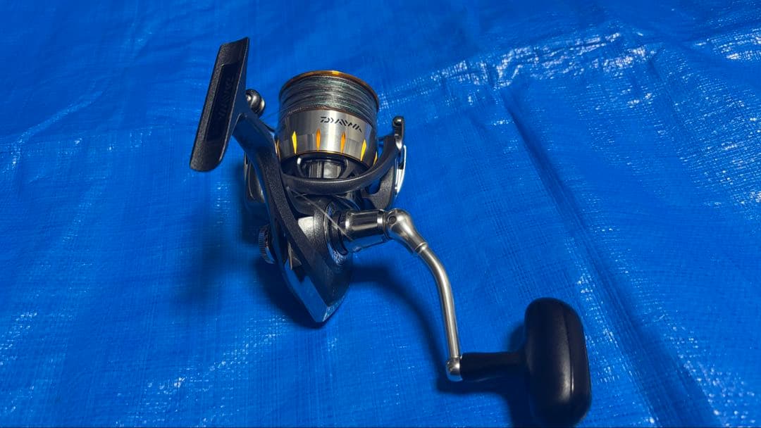 リール DAIWA FREAMS 4000