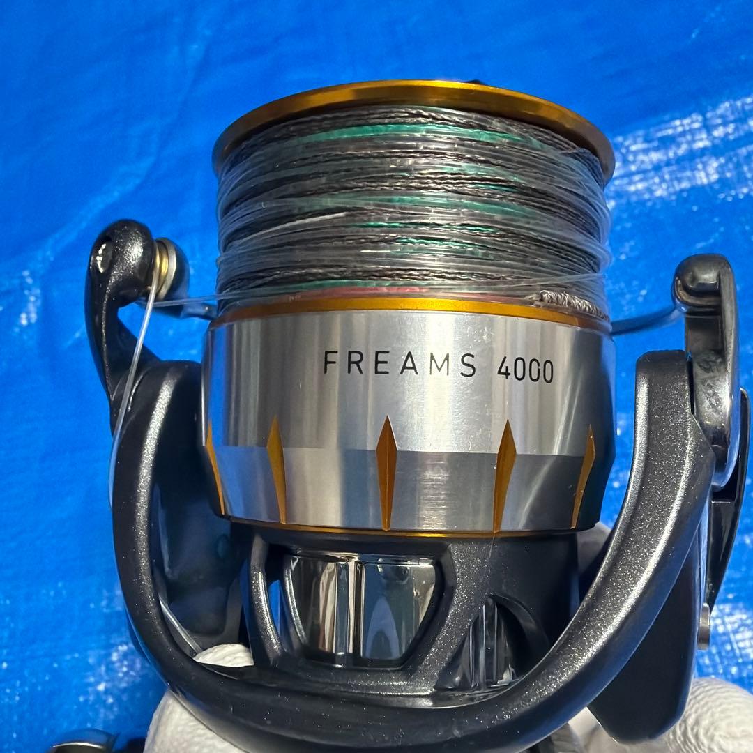 リール DAIWA FREAMS 4000