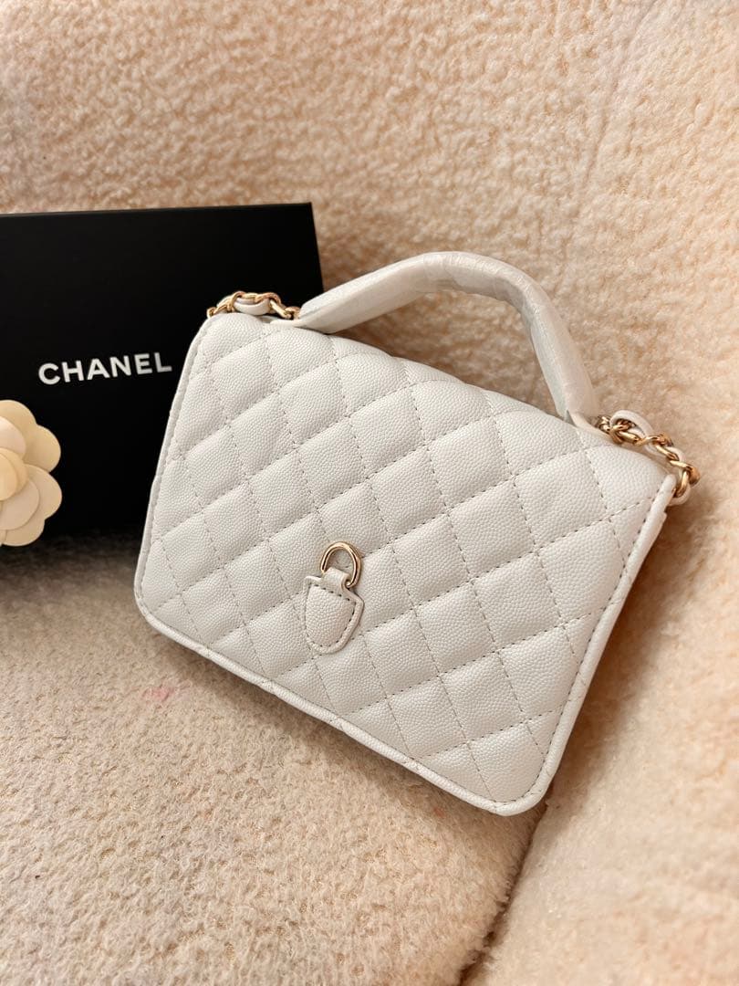 新品未使用✴︎CHANEL ノベルティ　白　ホワイト 3way キャビアスキン