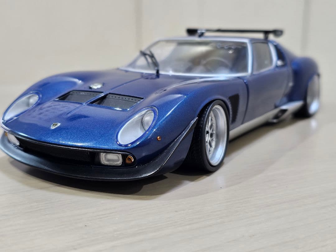 京商　1/18　ランボルギーニ・イオタ・SVR