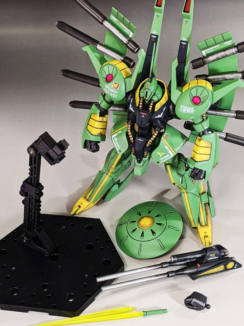 プラモデル　HG パラスアテネ（機動戦士Zガンダム）組立塗装済