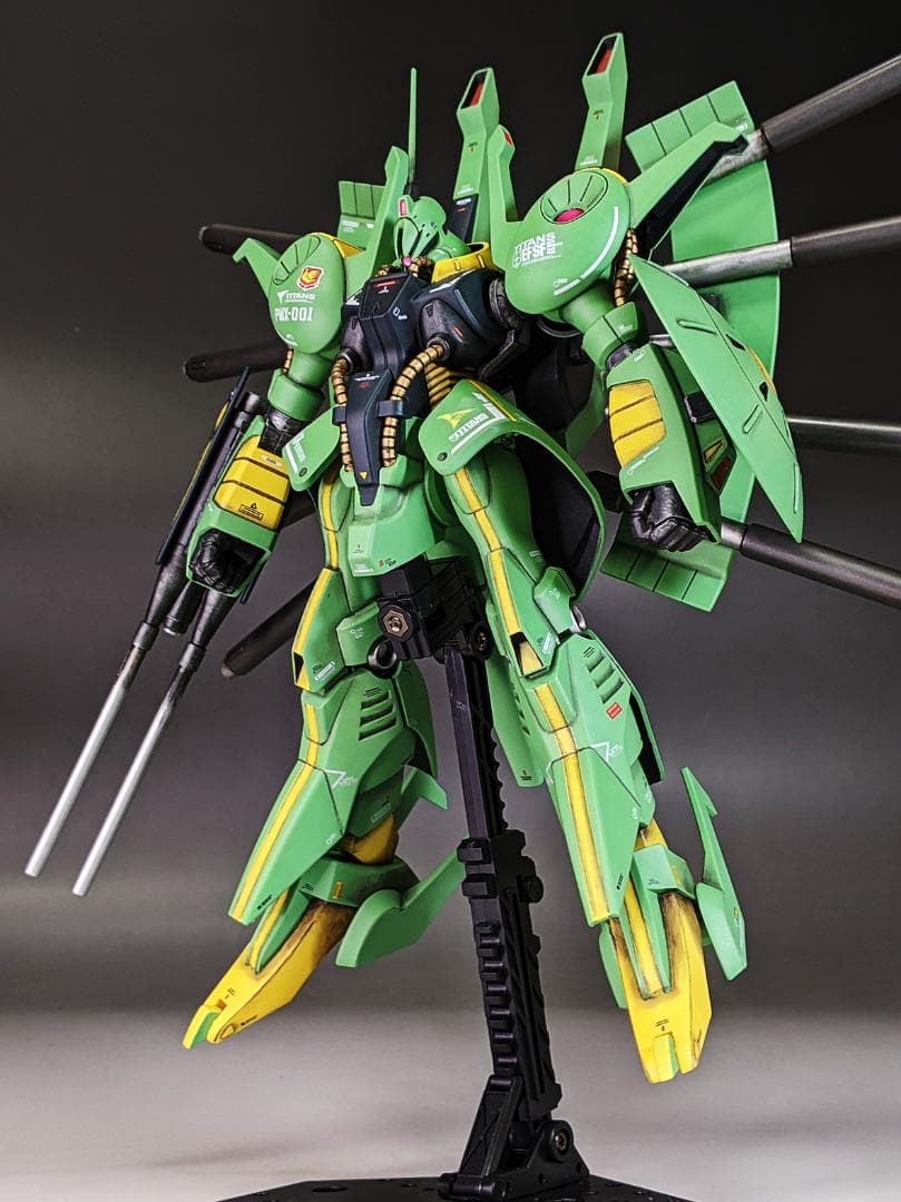 プラモデル　HG パラスアテネ（機動戦士Zガンダム）組立塗装済