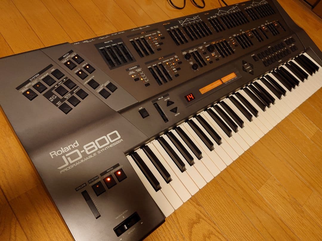 ローランド　JD-800