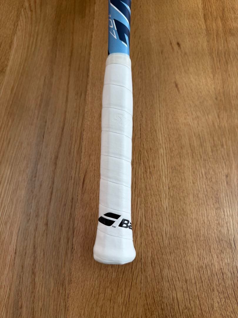 【ほぼ新品】　ピュアドライブ 107 babolat G1 現行モデル