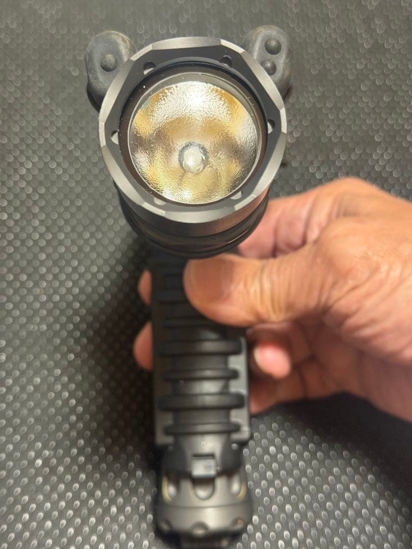 実物　surefire シュアファイア M910A