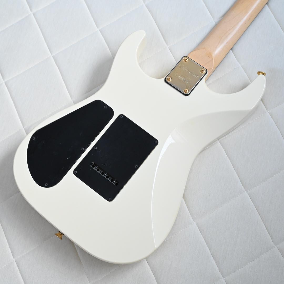 Charvel エレキギター ストラトタイプ ゴールドパーツ 中古 G021