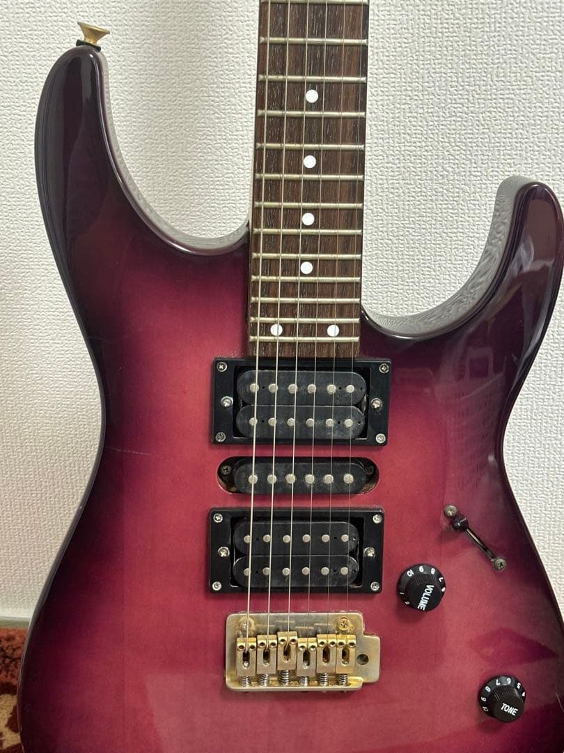 Charvel CDS-38 サンバーストエレキギター ディンキータイプ