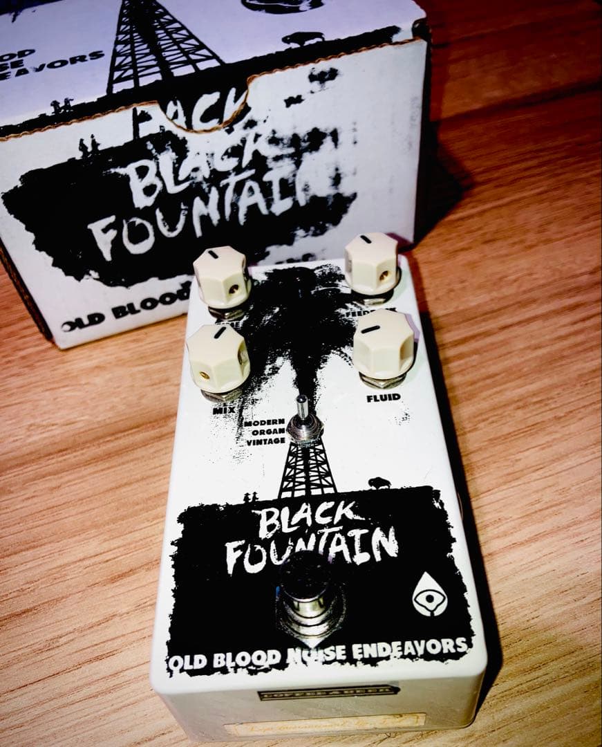 ギター Old Blood Noise Endeavors Black Fountain