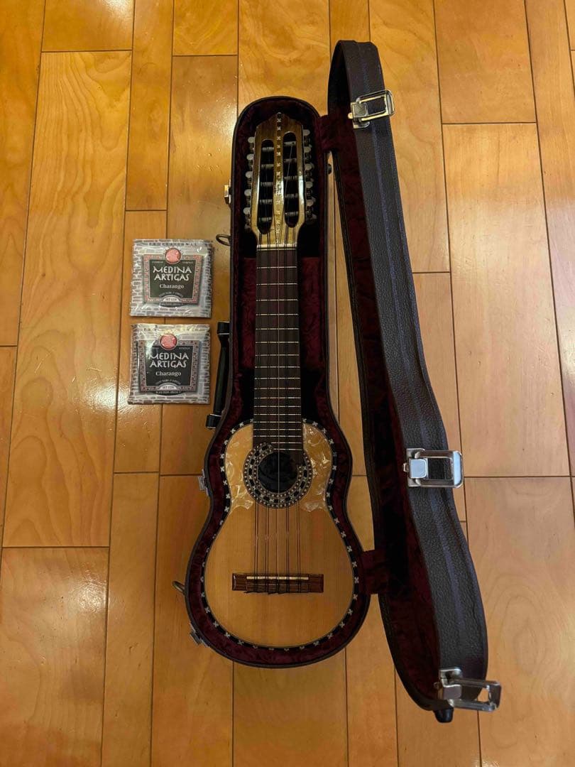 チャランゴ(ハラカンダボディ・ネック) ウンベルトセールド製