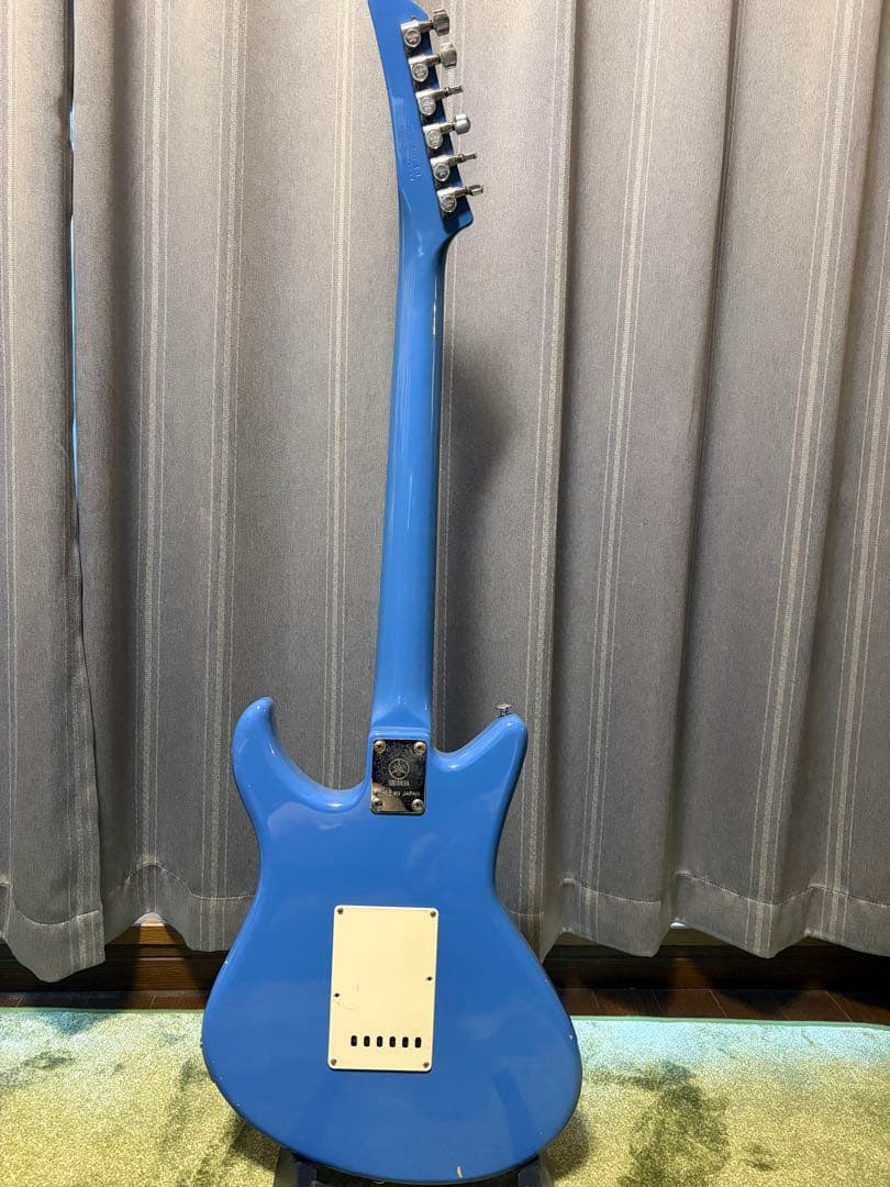 ギター YAMAHA SS300