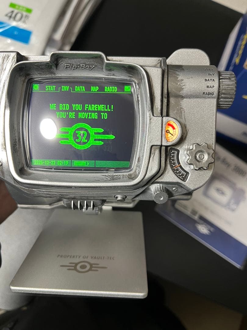 Fallout PipBoy 3000 MK V　ダイキャスト製公式レプリカ