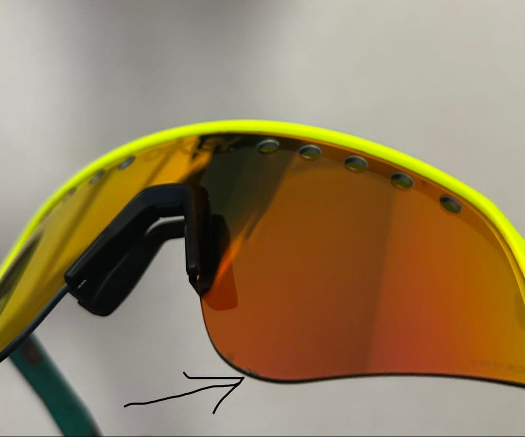 OAKLEY スポーツサングラス