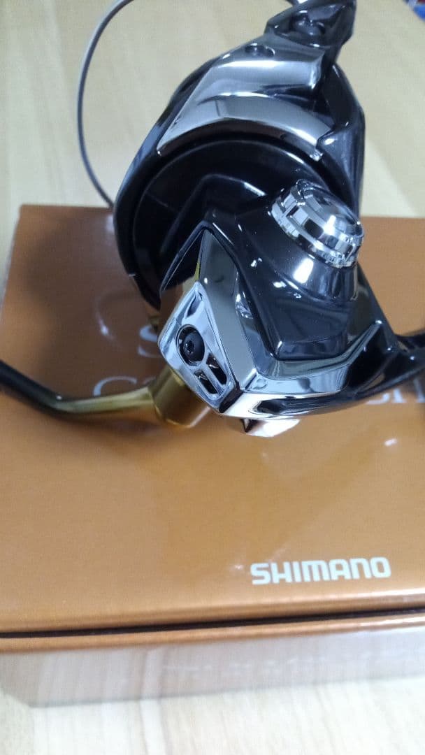 SHIMANO ソアレBB C2000SSHG　使用数回のみ美品　現行モデル